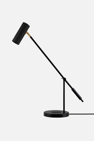 Table lamp Hubble Read with wireless charging — Globen Lighting