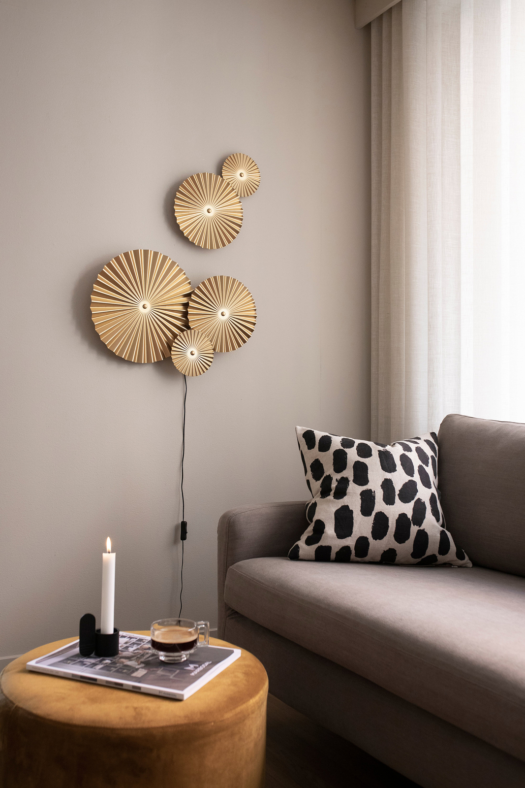 Wall lamp Omega — Globen Lighting